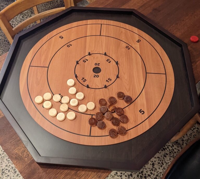 The Kroeger Croquignole de luxe board – Crokinole Australia
